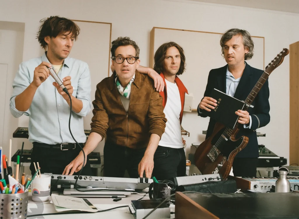 Pheonix retorna com novo álbum - Laboratório Pop Pheonix retorna com novo álbum - Laboratório Pop