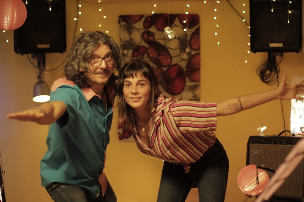 Laura Becker lança “Forró silencioso”, dueto com Pedro Luís ...