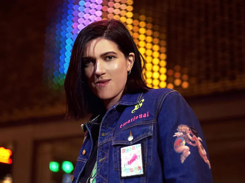 Romy finaliza lançamento de prévias do álbum de estreia - Laboratório Pop