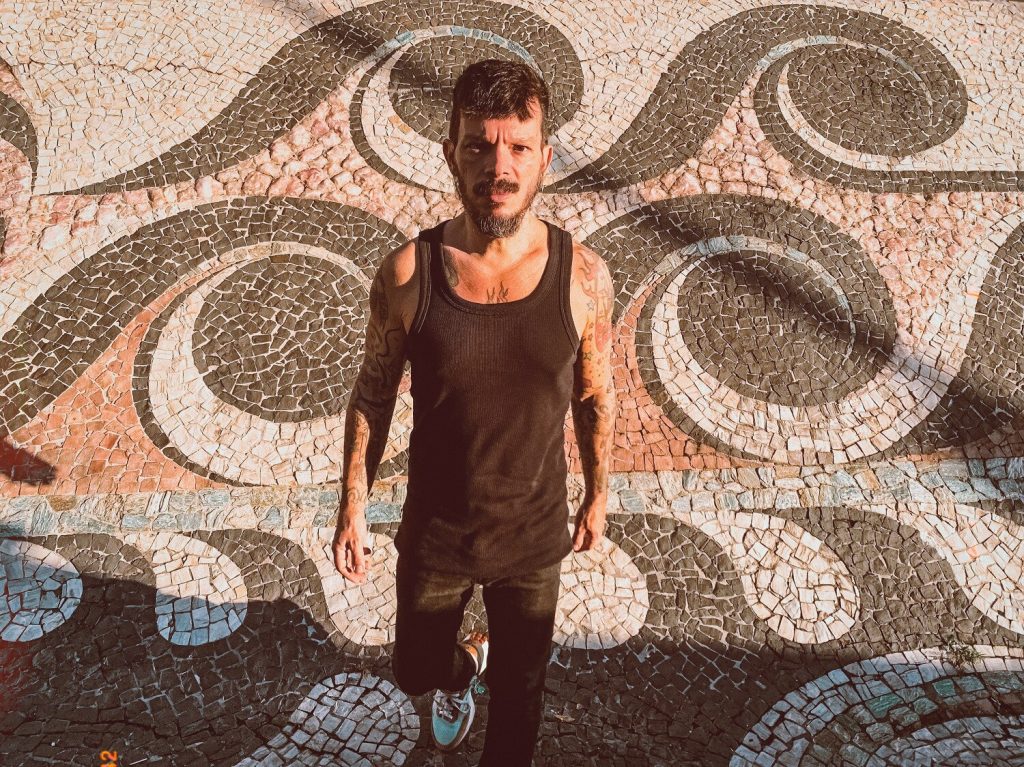 Andre L. R. Mendes lança o décimo álbum de carreira solo - Laboratório Pop