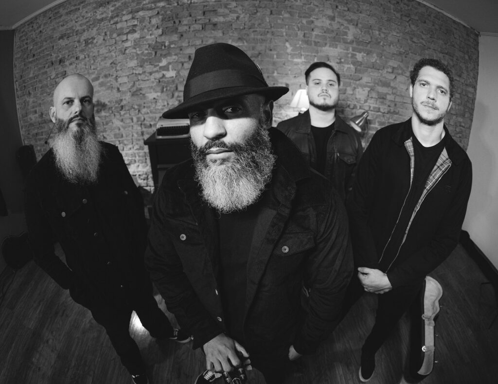 Treva fala de libertação no disco de estreia, "Em própria razão ...