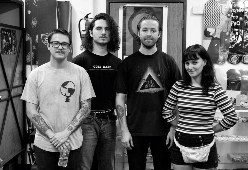 Banda Gouge Away anuncia seu terceiro álbum de estúdio - Laboratório Pop