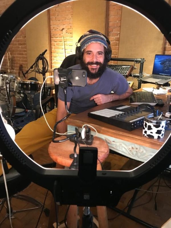 Guerra Lança Mais Um Single De Seu Novo Projeto Solo Laboratório Pop