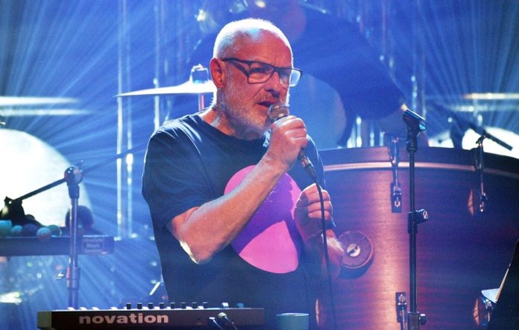 Brian Eno faz aposta emocional no novo single, “All i remember ...