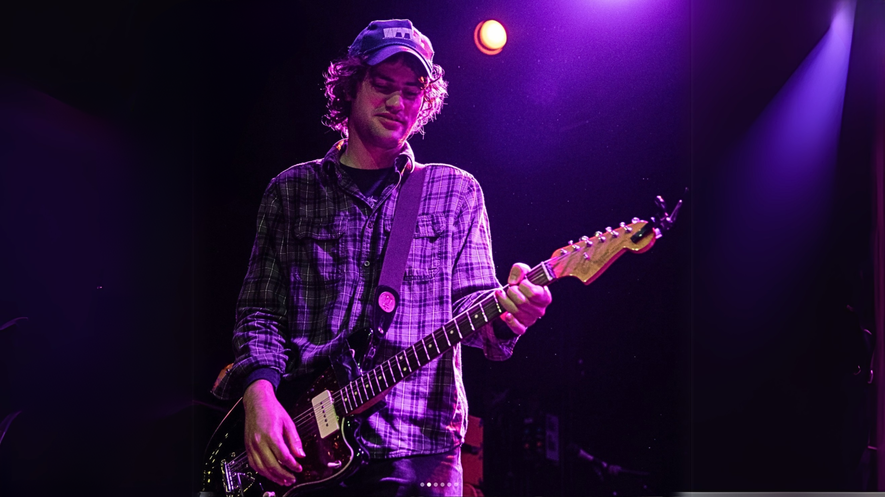 MJ Lenderman é o cara legal para ouvir muitas vezes - Laboratório Pop